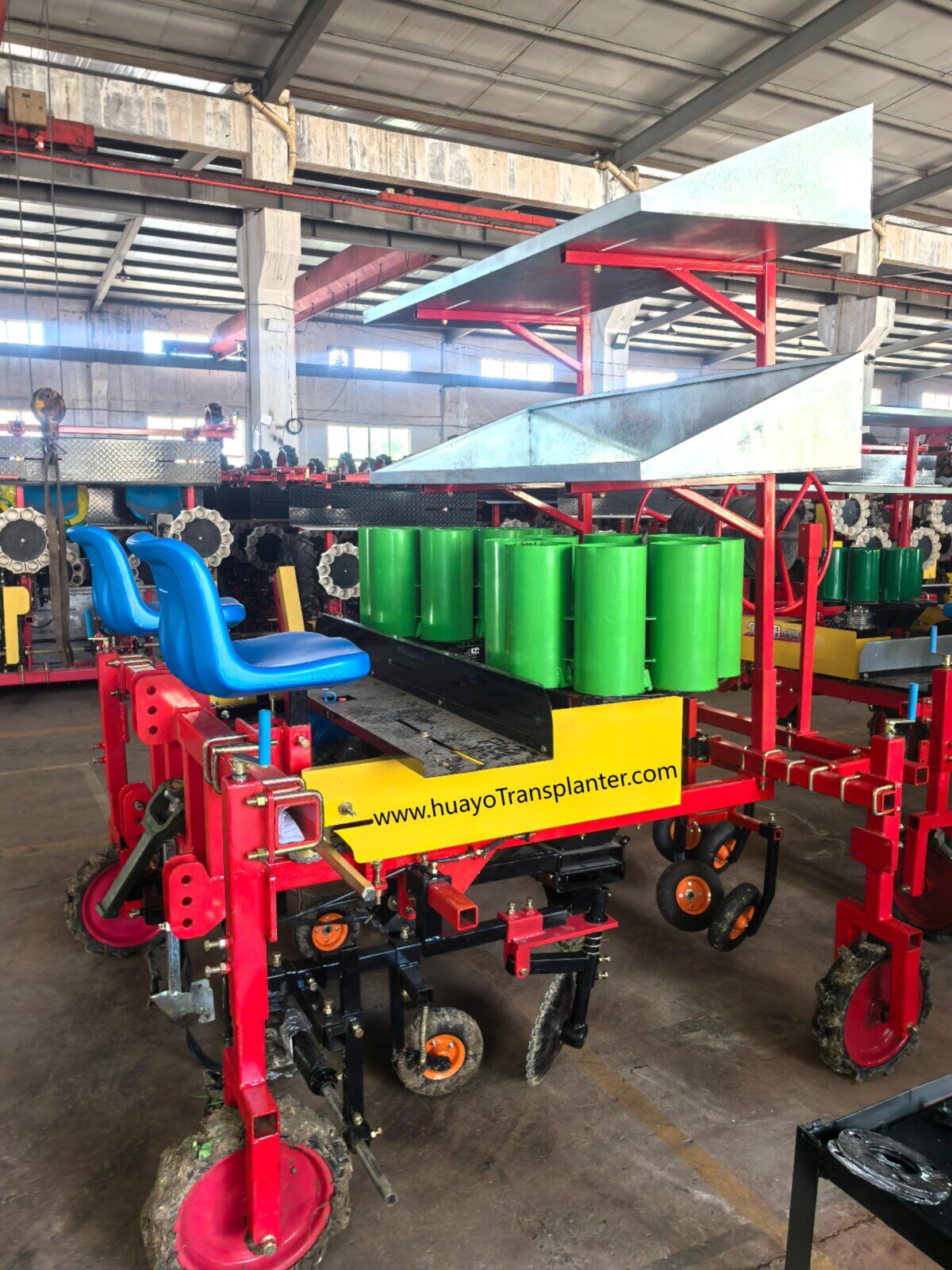 Pineapple Transplanter - HUAYO AGRO MACHINE