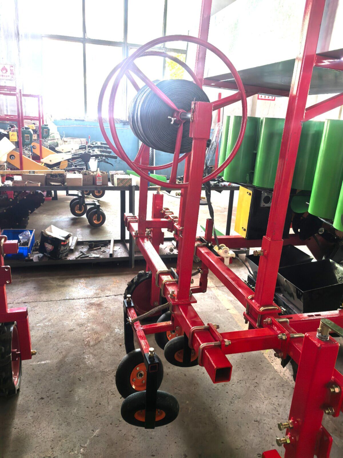 Pineapple Transplanter - HUAYO AGRO MACHINE